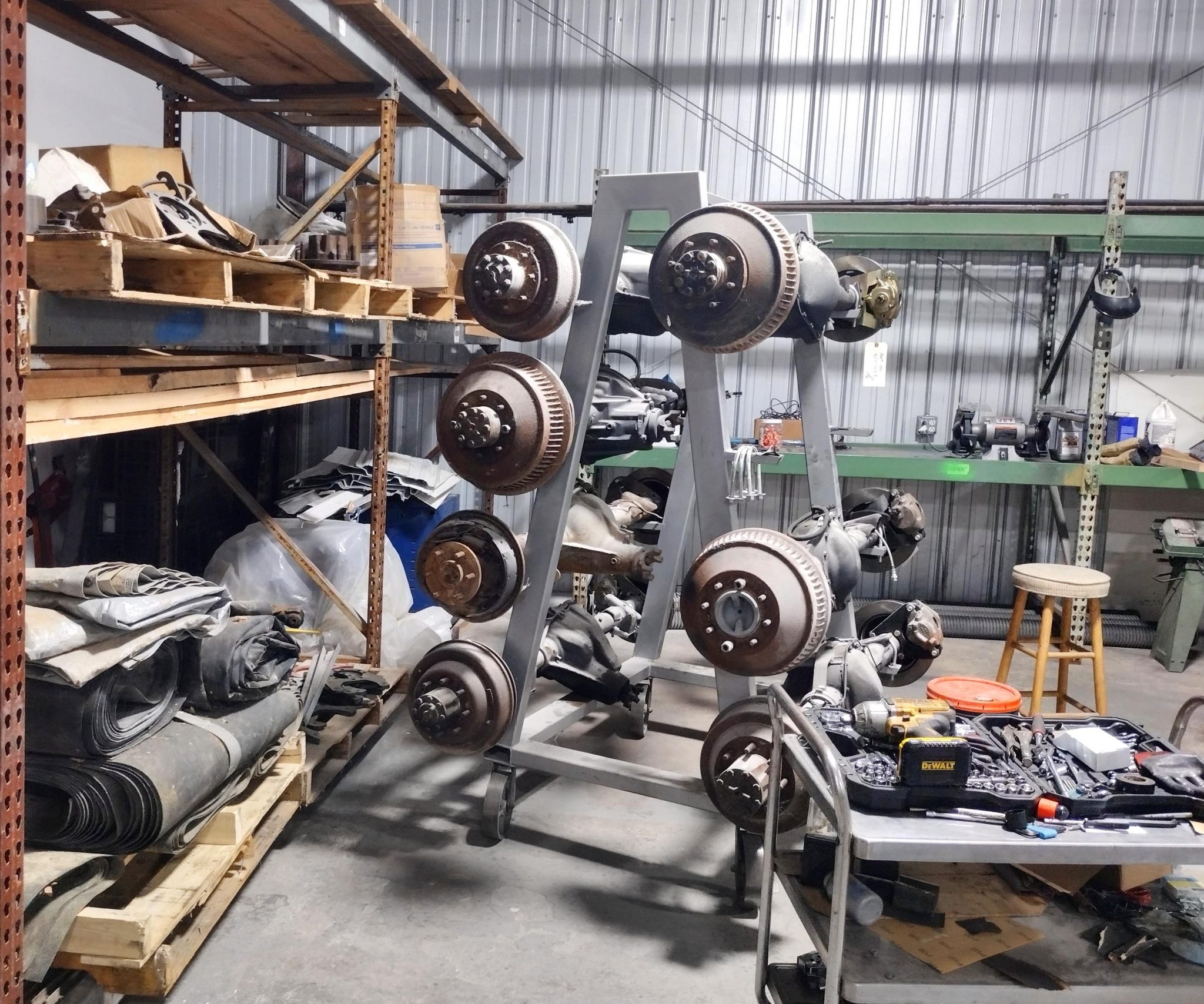 SRW Axle vs DRW Axle: Which One Do I need? | Lugnut4x4